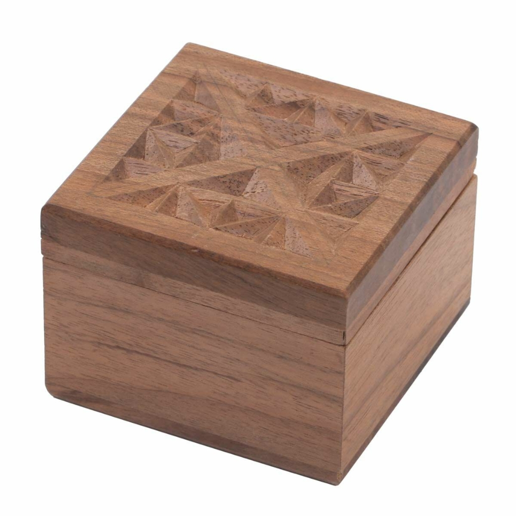 Wooden Ring Boxes: Safeguard Your Precious Memories